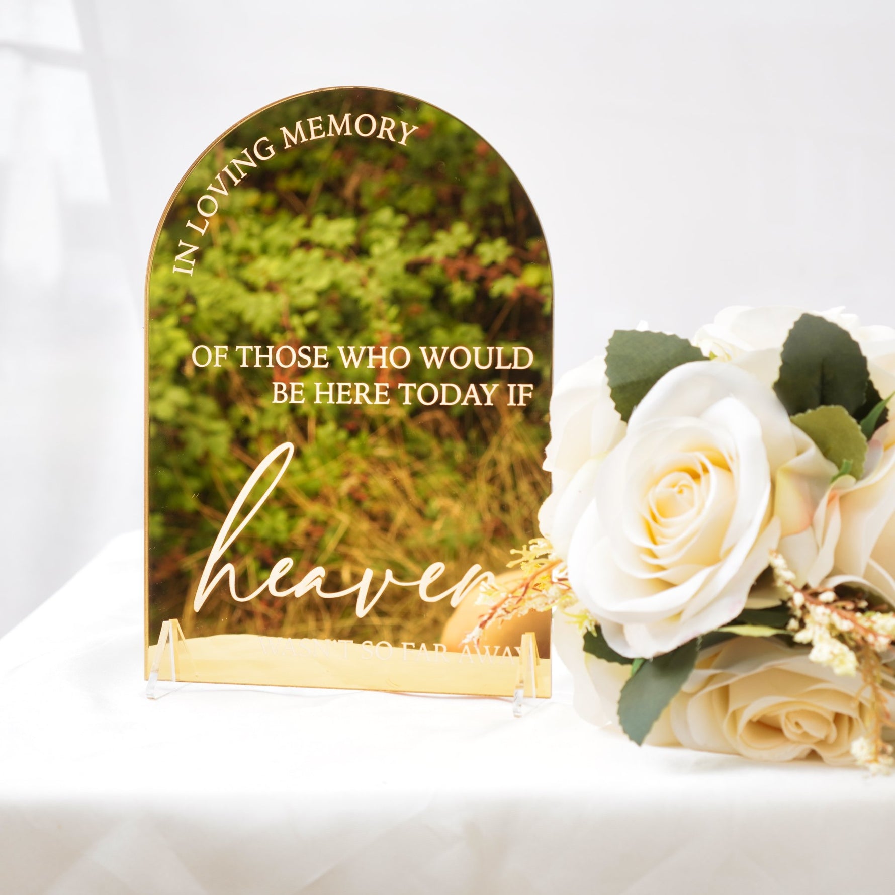 In Loving Memory Arch Wedding Sign with Stand By Inketch – inketch